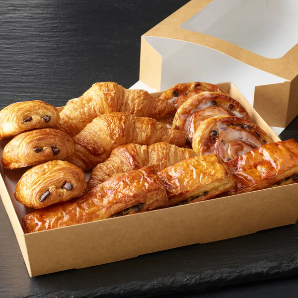 BOÎTE DE VIENNOISERIES CLASSIQUES | 12 ITEMS – Dora Boulangerie Artisanale